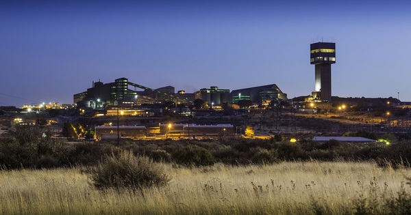 Petra halts capital spending at Finsch