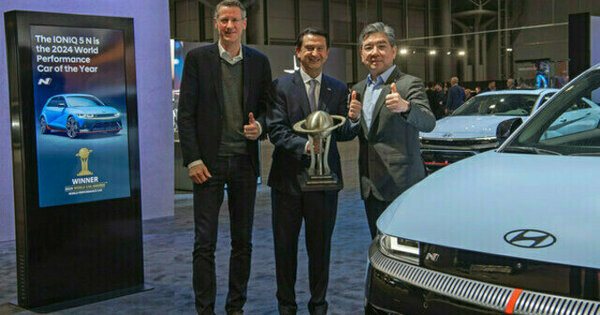 Hyundai IONIQ 5 N Charges On With 2024 World Performance Car Award Victory