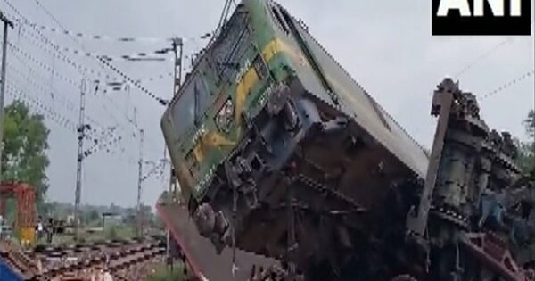 "Goods train overshot red signal, leading to derailment..." South Eastern Railway Official on ...