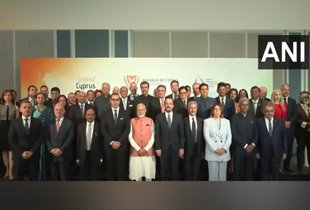 PM Modi, Cyprus President Christodoulides attend Business Roundtable in ...