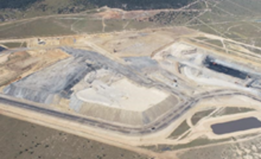 Excavator and dragline power Stanmore's production