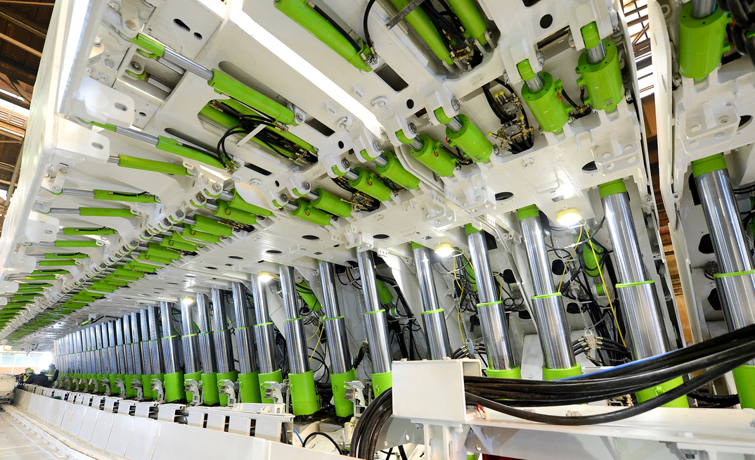 Famur longwall system for Indonesian coal mine