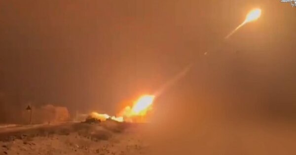 Russian flamethrowers rake Ukrainian positions (MOD VIDEO)