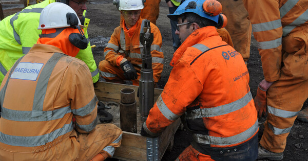 Epiroc training expertise supports Raeburn Drilling Group Epiroc training expertise supports Raeburn Drilling Group