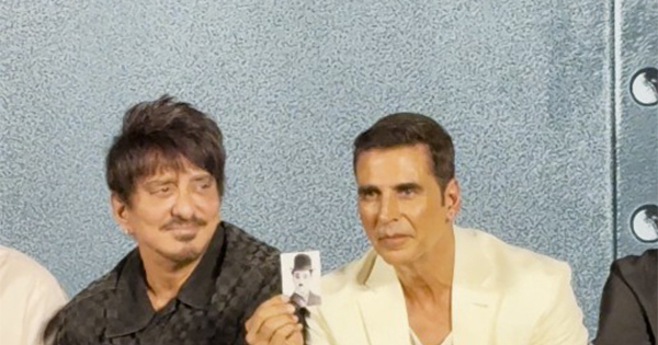Akshay Kumar opens up about his love for Charlie Chaplin, shows his ...