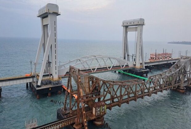 Indian Railways' engineering marvel, country's first vertical lift sea ...