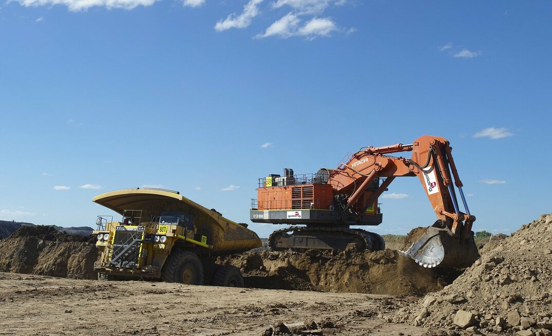 NRW's Golding bags Coronado Curragh contract