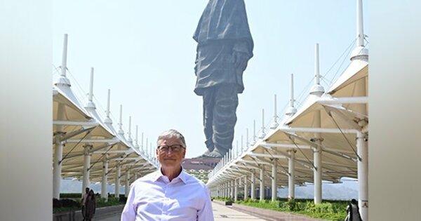 Bill Gates visits Statue of Unity, calls it "engineering marvel"; PM ...