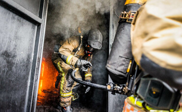 Vapes and e-waste blamed for surge in battery fires at waste sites ...