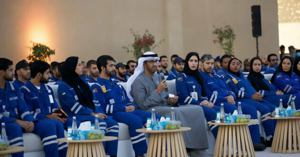 ADNOC employees welcome Sultan Al Jaber for Iftar at Habshan 5 Gas Facility