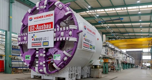 Herrenknecht presents tunnel boring machine for Vienna