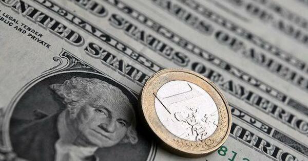 U.S. dollar loses amid weak spending, inflation data