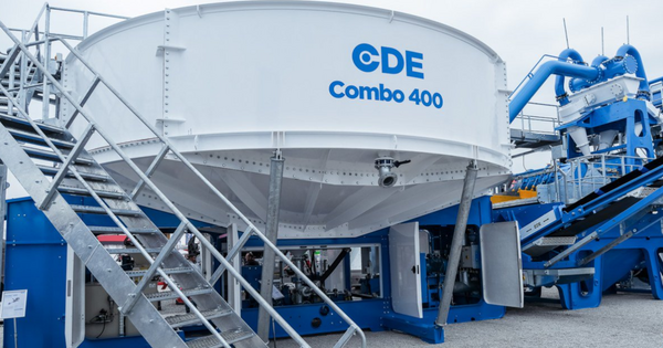 CDE combines wet processing steps in one system