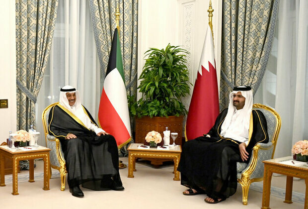 Qatari Deputy Emir, Crown Prince of Kuwait review regional developments