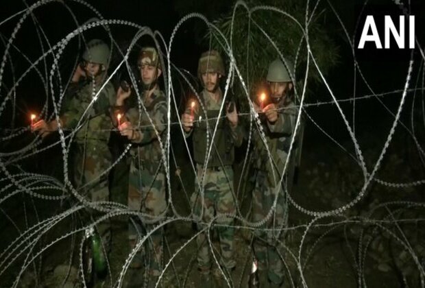 J-K: Army soldiers celebrate Diwali in Akhnoor