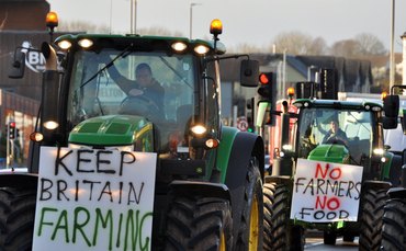 Hundreds turn out to support British farmers in Melton Mowbray | Farm ...