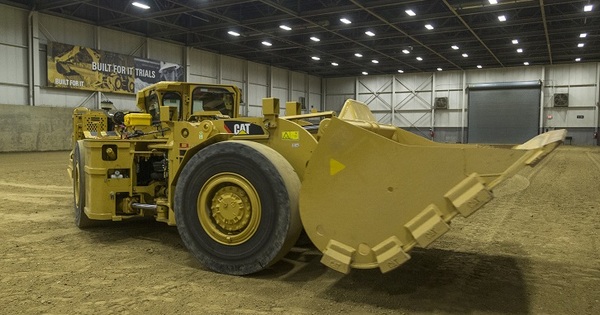 Cat trials lithium powered loader