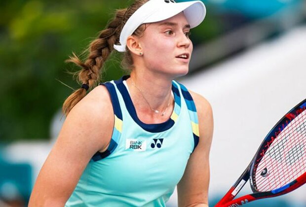 Elena Rybakina fends off Victoria Azarenka to reach second straight ...