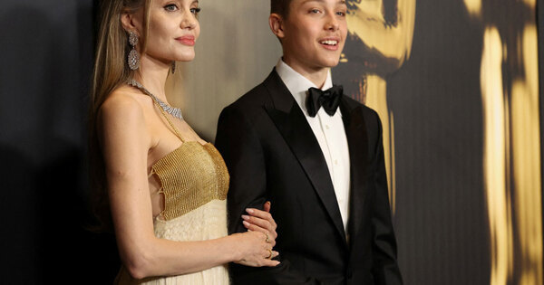 Angelina Jolie and Brad Pitt's son Knox uses surname 'Jolie' on ...