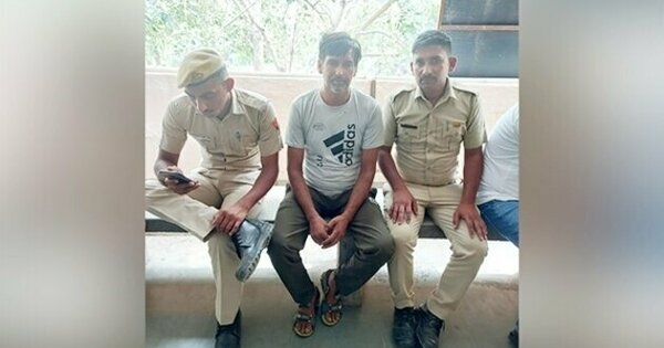 Gang accused of conning people as fake packers and movers nabbed in Pune