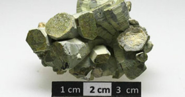 Novo mineral de terras-raras é descoberto na Bahia