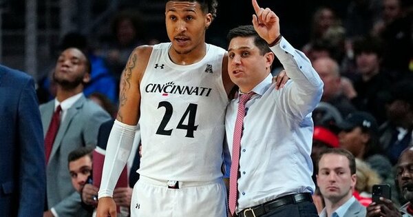 Cincinnati coach Wes Miller gets 2-year extension