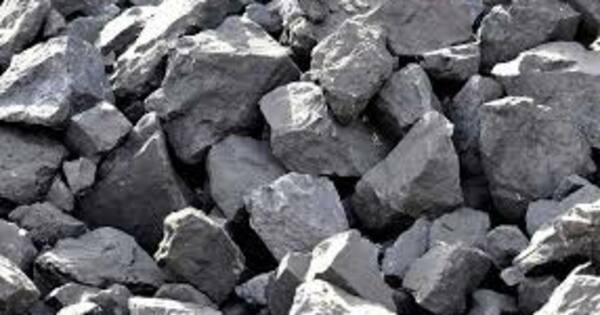 MINÉRIO DE FERRO: preço spot sobe e futuro recua com maior oferta à frente