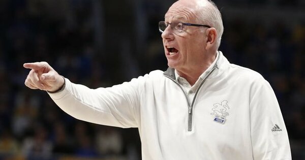 Newcomer Matthew Cleveland leads Miami past NJIT