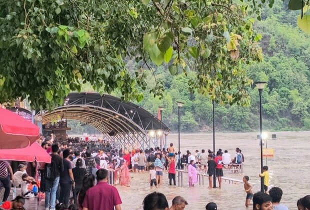 Rishikesh: Water level in Ganga rises amid heavy rainfall
