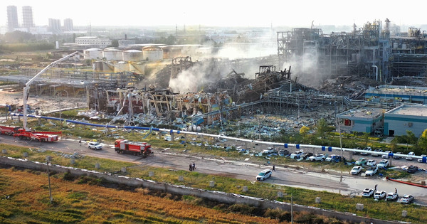 (PhotoFlash)CHINA-SHANDONG-GAOMI-CHEMICAL PLANT-EXPLOSION (CN)