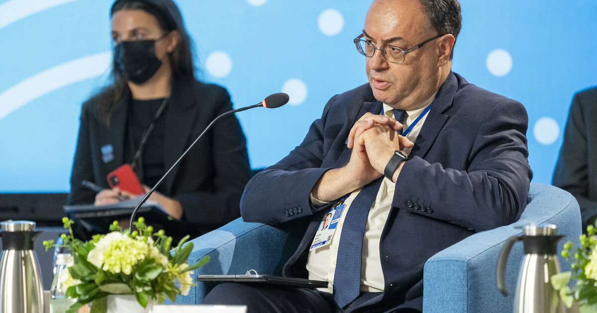Andrew Bailey warns of risks to world economy posed by 'fragmentation'