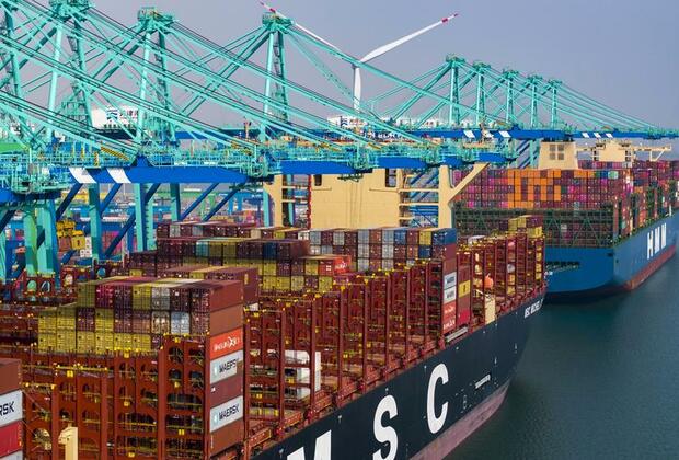 Chinese seaport cities see soaring port economy output in 2024