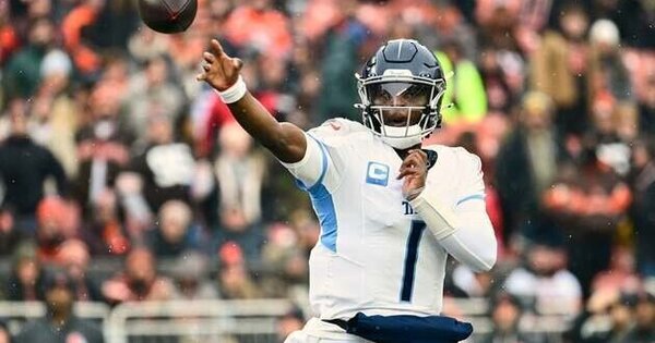 Rookie QBs Cam Ward, Tyler Shough face off in Nashville