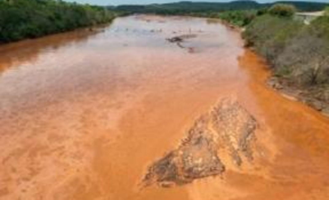 24 universidades avaliam danos provocados pelo acidente da Samarco no ...