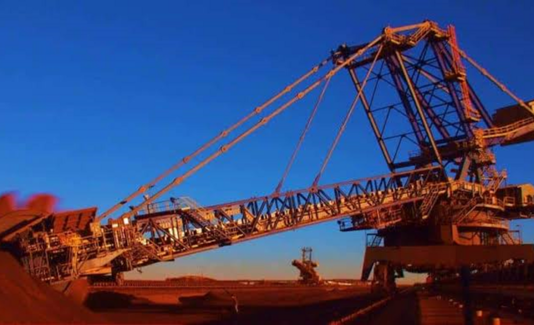 FMG tem embarques recorde de minério de ferro