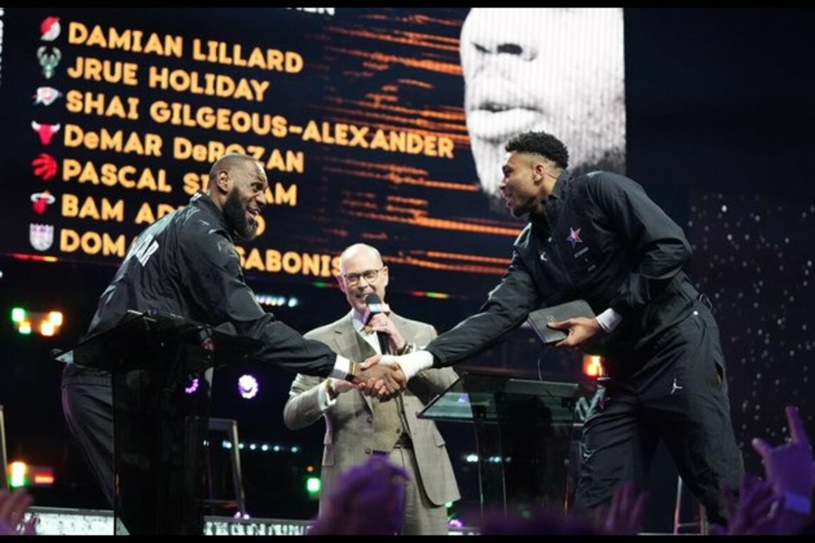 NBA All-Star returns to East-West format in LeBron's 20th game