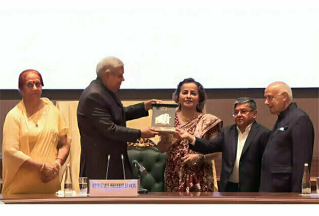 Dr. Bina Modi Felicitated by Vice President of India for Contributions ...