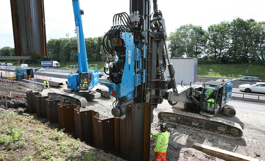 Long reach sheet piling rigs could improve smart motorway safety