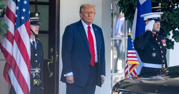 U.S.-WASHINGTON, D.C.-WHITE HOUSE-TRUMP-SIGNING CEREMONY-GAZA CEASEFIRE ...