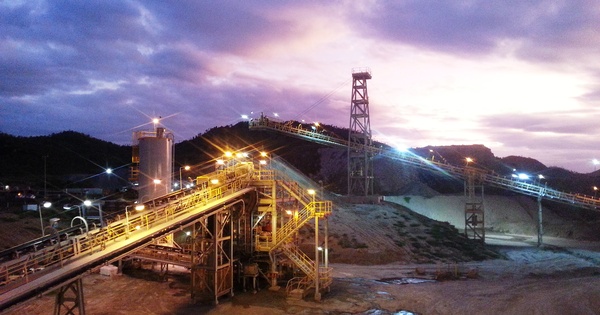 Mt Carlton weighs on Evolution