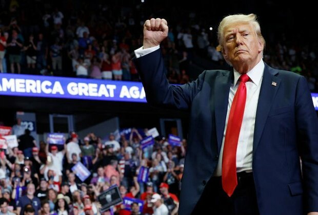 Trump leads Harris polls