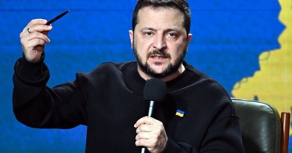 Zelensky yelling at generals The Economist