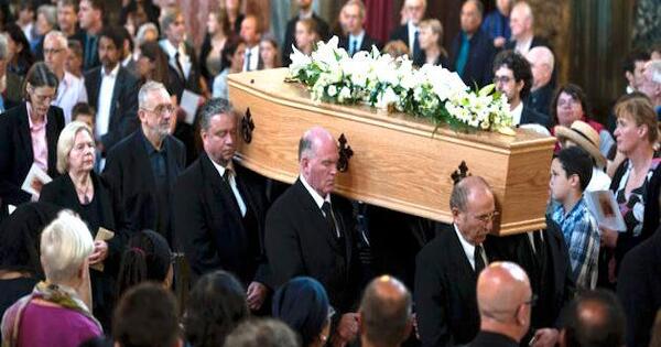 Funeral director in US pleads guilty after unburied bodies discovered