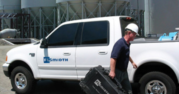 New satellite services base for FLSmidth