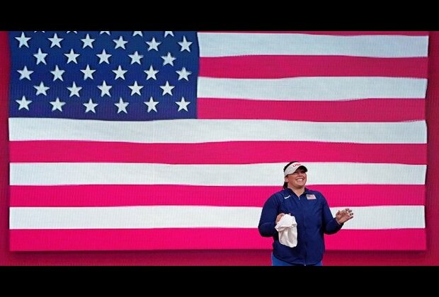 DeAnna Price breaks world record in women's weight throw