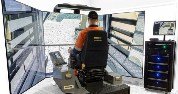 New Immersive simulator for early-stage training