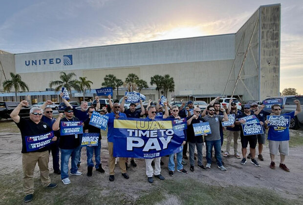 United Airlines Teamsters Rally at Orlando International Airport