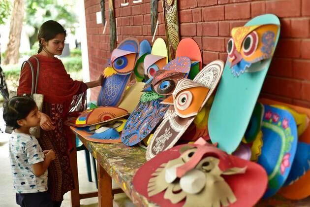 Asia Album: Colorful preparations for Bengali New Year