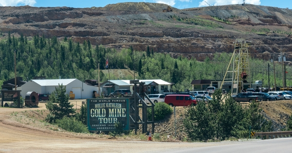 Guide dies in deactivated Mollie Kathleen gold mine in the US