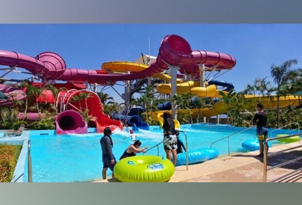 8 biggest water parks in Asia to plan your next visit